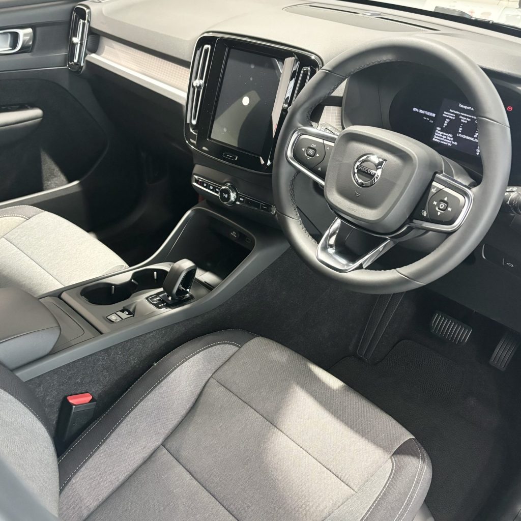 2024年モデル XC40 Plus B4 AWD 展示開始しました。 | ボルボ・カー 神戸